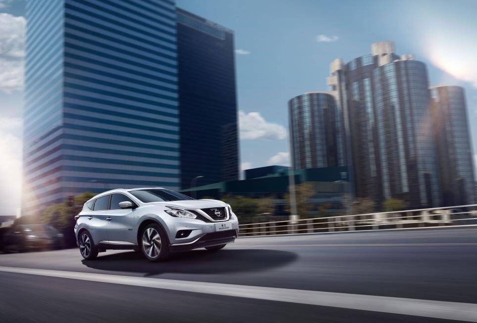 日产最厚道的中型SUV，轴距2830mm真皮5座，2.5T四驱245匹_搜狐汽车_搜狐网