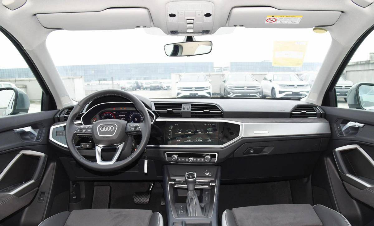新款奥迪Q3上市，换装1.5T发动机，售价27.98万元_搜狐汽车_搜狐网