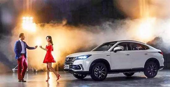 又出廉价“杀手锏”！2.0T＋8AT，12万开上宝马X6，走上人生巅峰_搜狐汽车_搜狐网