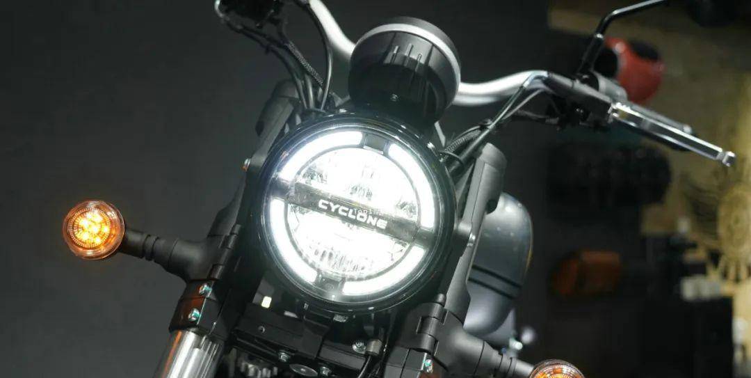 小卷一下！不到3万的400cc级复古巡航，赛科龙RA401车型解读_搜狐汽车_搜狐网