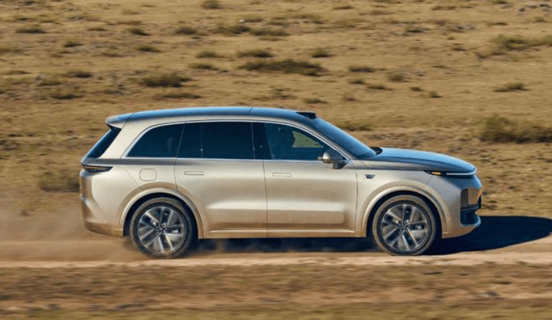 中大型新能源SUV杀疯了，智己LS7到底凭什么硬实力干掉理想L7、蔚来ES6？_搜狐汽车_搜狐网