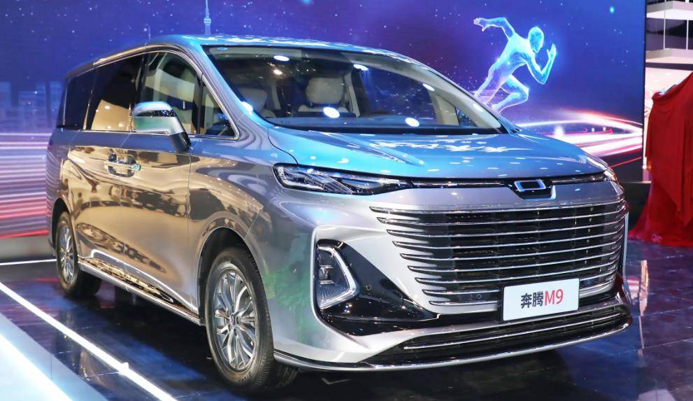 比赛那还要大，配2.0T引擎+48V轻混系统，一汽奔腾M9产品力如何_搜狐汽车_搜狐网