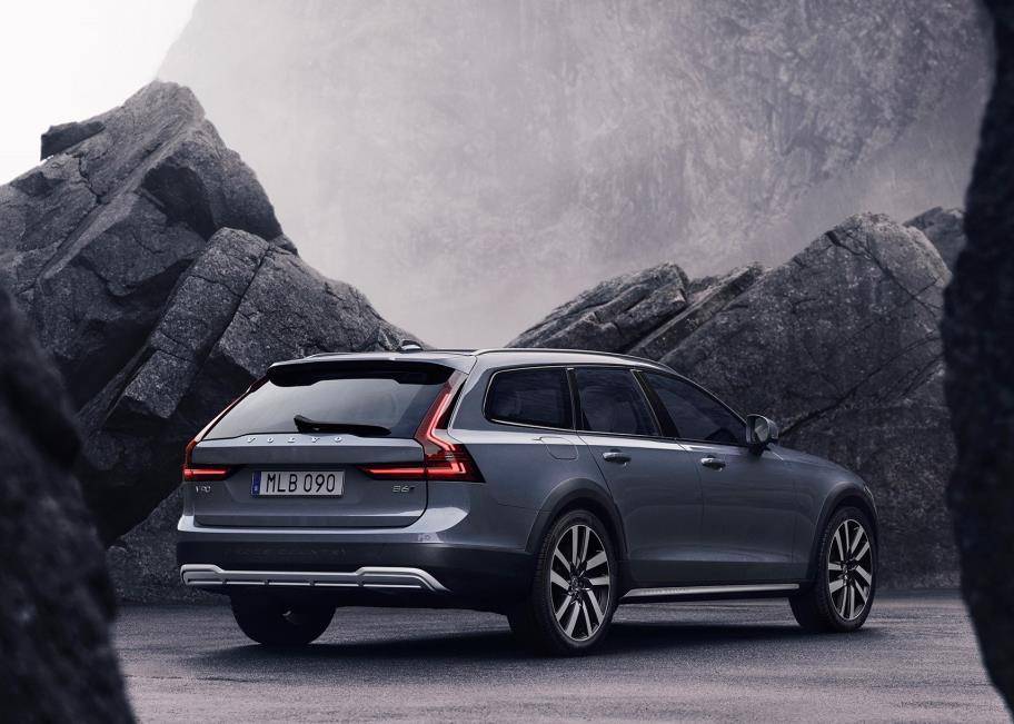 沃尔沃V90的逆袭！长近5米，254马力＋四驱8AT，比奥迪A6优秀_搜狐汽车_搜狐网