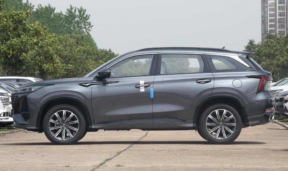 长安CS75 PLUS油耗高？10万出头选SUV，长安第三代优缺点解析_搜狐汽车_搜狐网