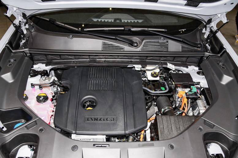 纯正欧系血统，领克01 EM-F：油电混合SUV，百公里油耗4.88L_搜狐汽车_搜狐网