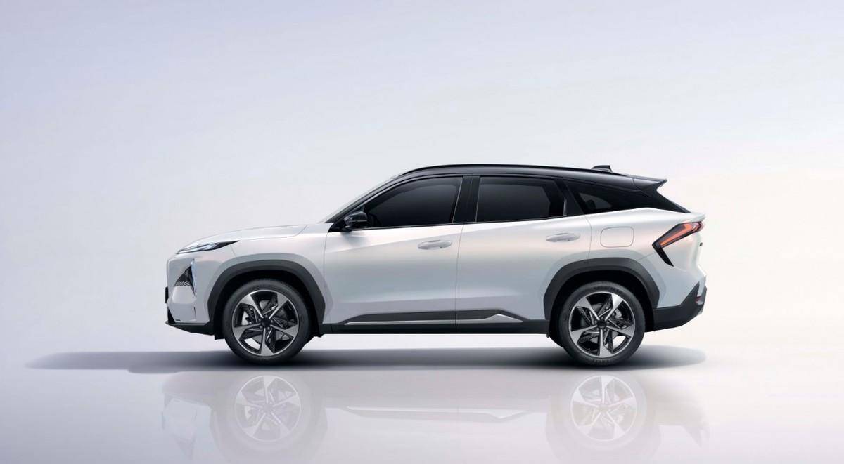 最高续航1370km！吉利银河L7上市 搭载四屏联动13.87万元起售_搜狐汽车_搜狐网