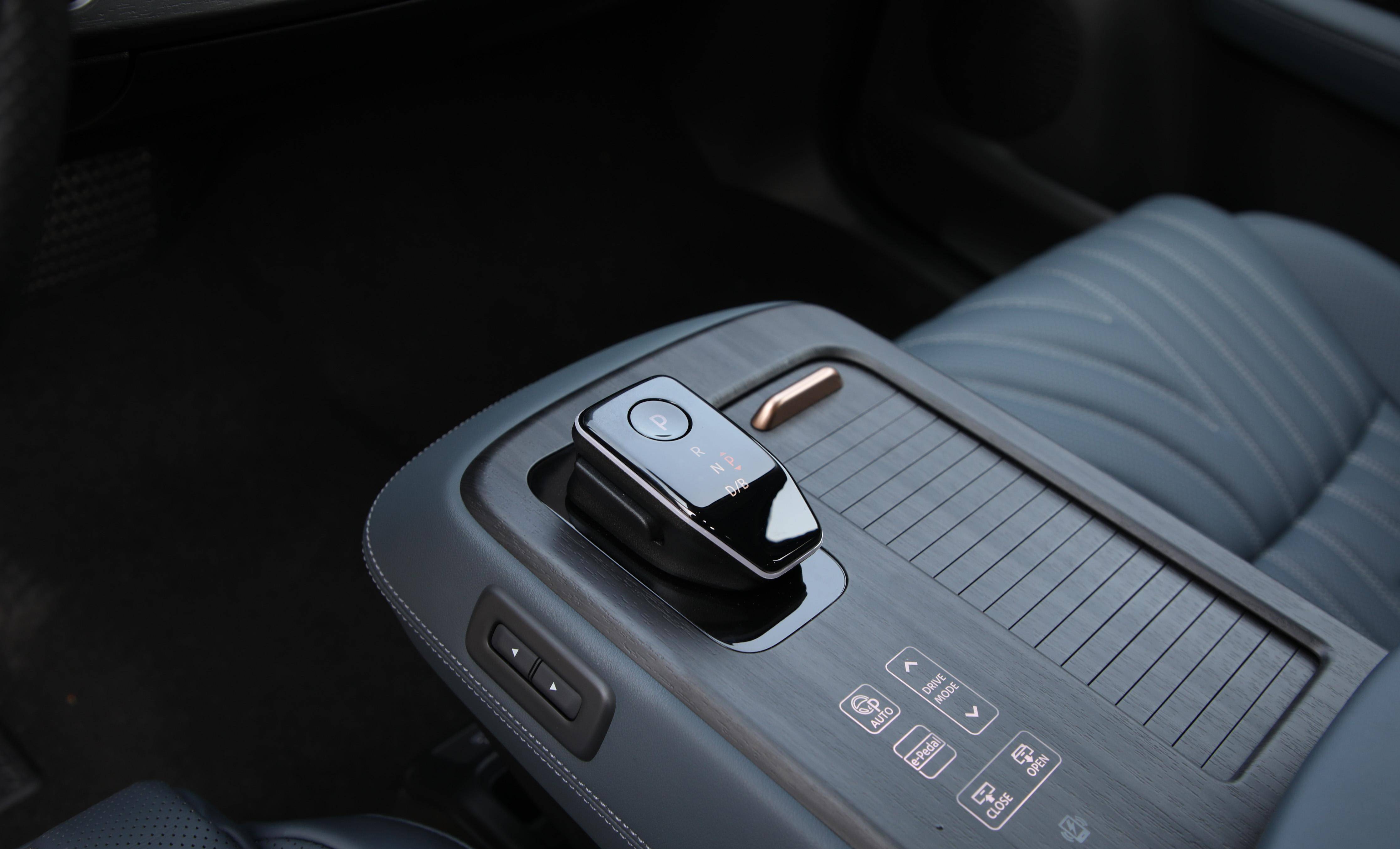 日产首款纯电SUV，最高续航623km，配电动四驱，艾睿雅是否值得买_搜狐汽车_搜狐网