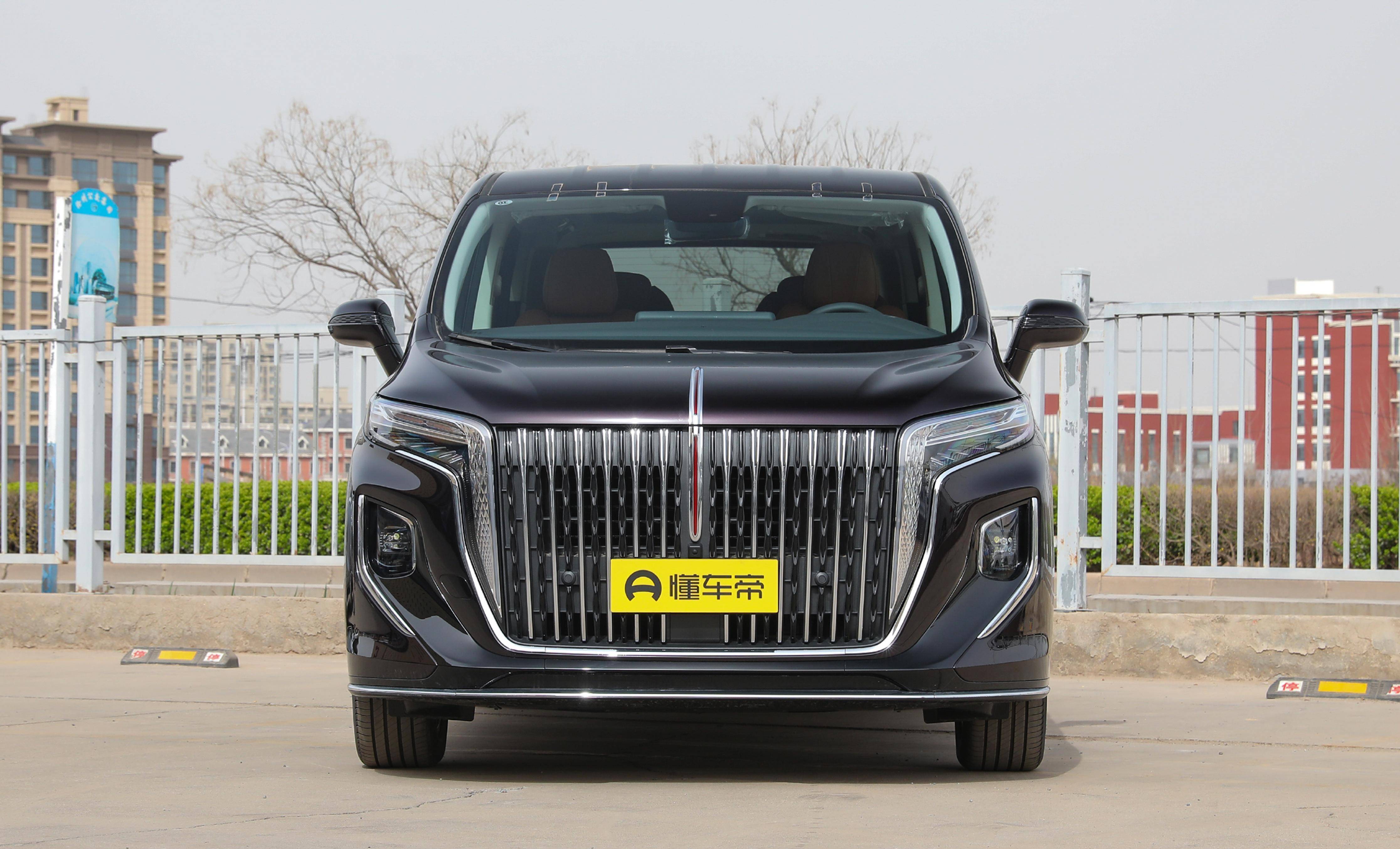 开公司就选这台MPV，35.88万起，轴距3米2，车标比埃尔法有面子？_搜狐汽车_搜狐网