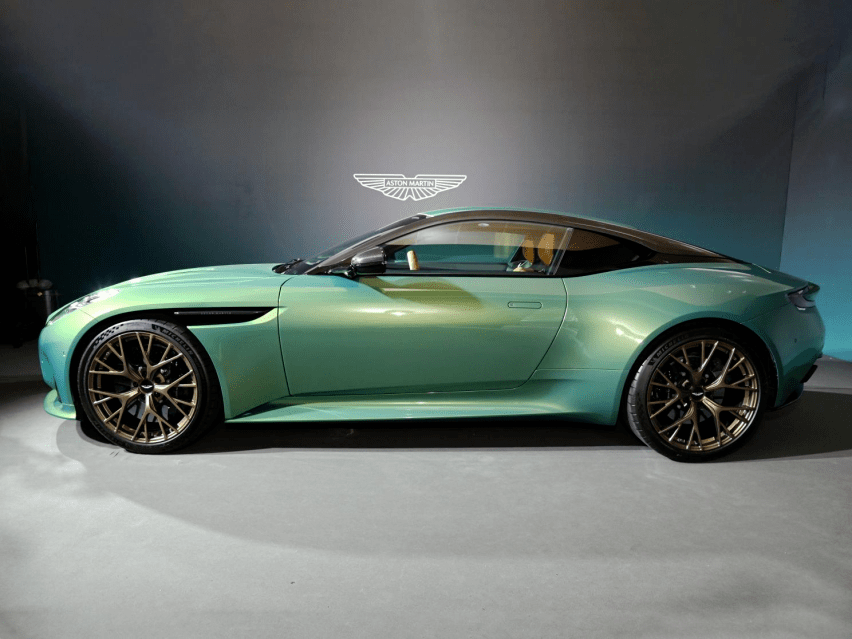 阿斯顿·马丁DB12正式上市，251.8万起，零百加速3.6秒_搜狐汽车_搜狐网