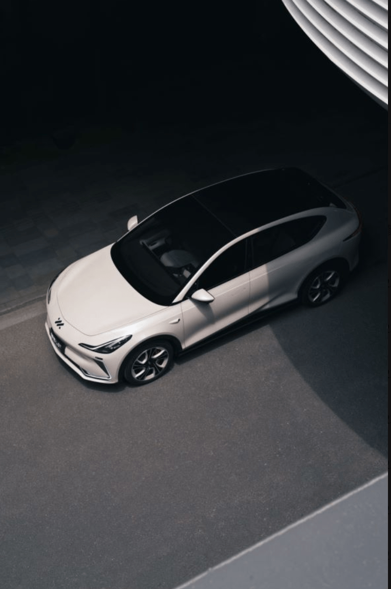 摊牌了“智己人”集合完毕！ LS7 Urban Fit上市，28.98万元起_搜狐汽车_搜狐网