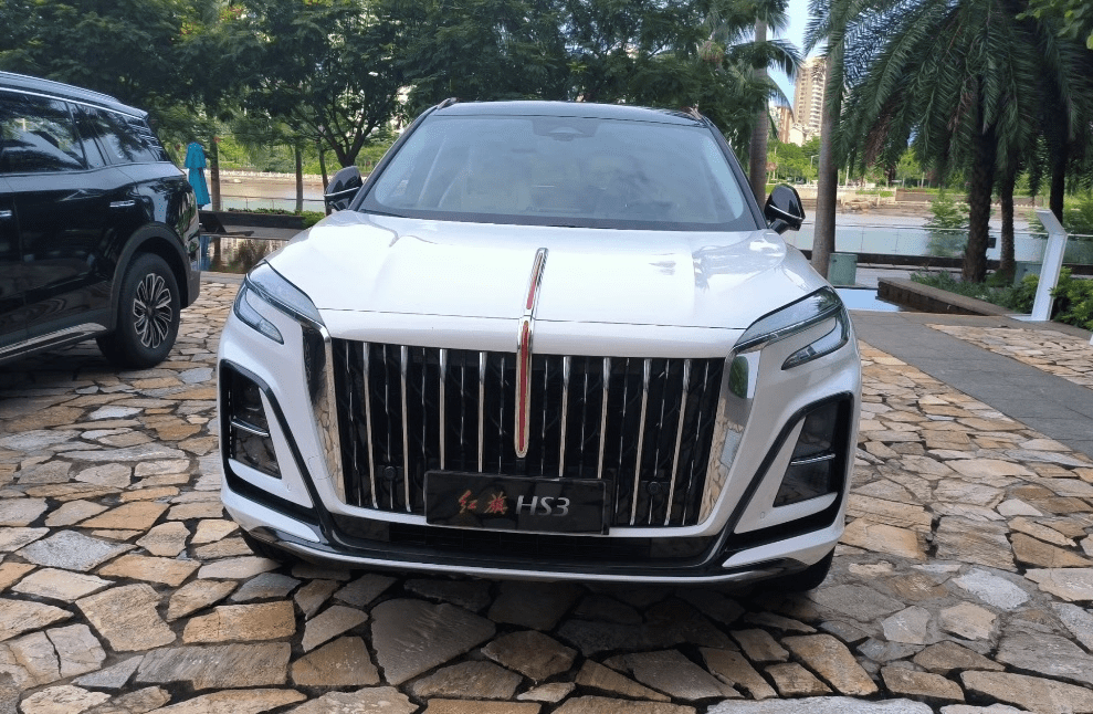 红旗再亲民！HS3现身街头，大过H6配252马力，15万会成爆款吗？_搜狐汽车_搜狐网