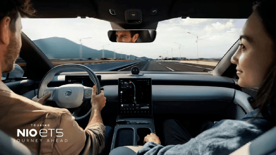 最低22.8万起，ET5旅行版上市，蔚来能借机打破颓势？_搜狐汽车_搜狐网