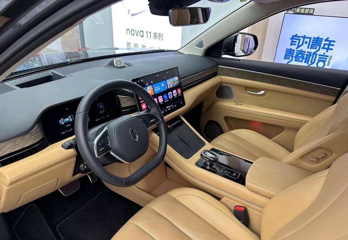 同为增程SUV，问界M7为何卖不过理想L8？实拍2022款 两驱舒适版_搜狐汽车_搜狐网