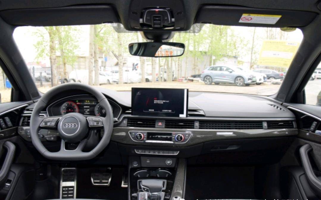 22.5万入手红旗H5，再开朋友的奥迪A4L，车主说了7个字_搜狐汽车_搜狐网