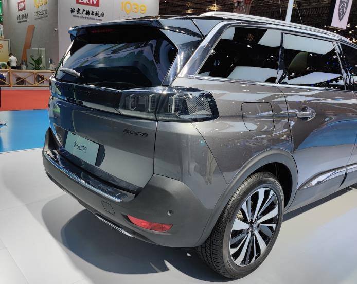 2023款标致5008亮相重庆车展，外观时尚，配置有诚意，1.8T动力足_搜狐汽车_搜狐网