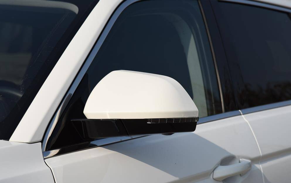 最厚道的硬派SUV，8AT＋马力190匹，配可开启全景天窗，不到12万_搜狐汽车_搜狐网