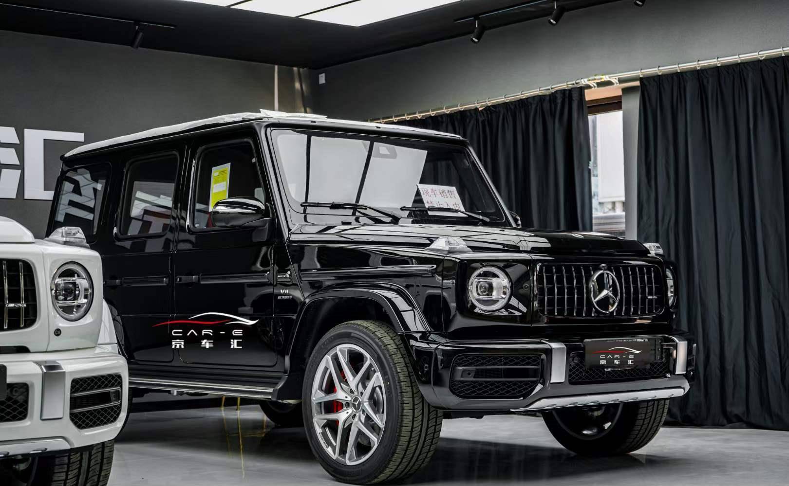 一黑一白两台23款韩版G63现车，喜欢大G的小伙伴有福了_搜狐汽车_搜狐网