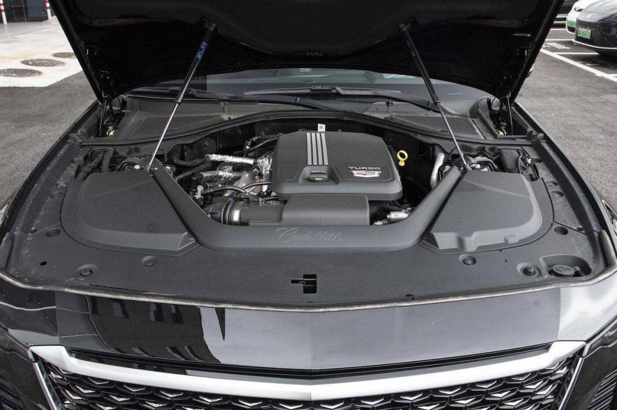 车长超5米2，配33英寸大屏，全新凯迪拉克CT6真比A6L还香？_搜狐汽车_搜狐网