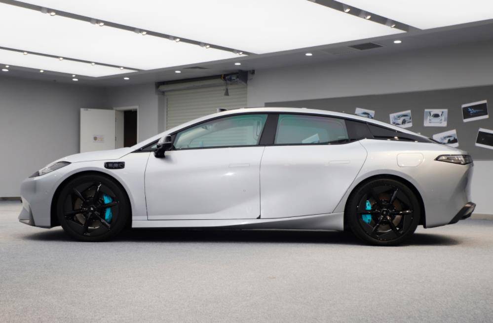 广汽埃安推出高端中大型轿跑，风阻0.197Cd，单电机加速4秒级_搜狐汽车_搜狐网