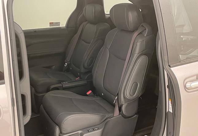 国产“塞纳”成都车展实拍！全系2.5L混动，GL8的好日子到头了_搜狐汽车_搜狐网