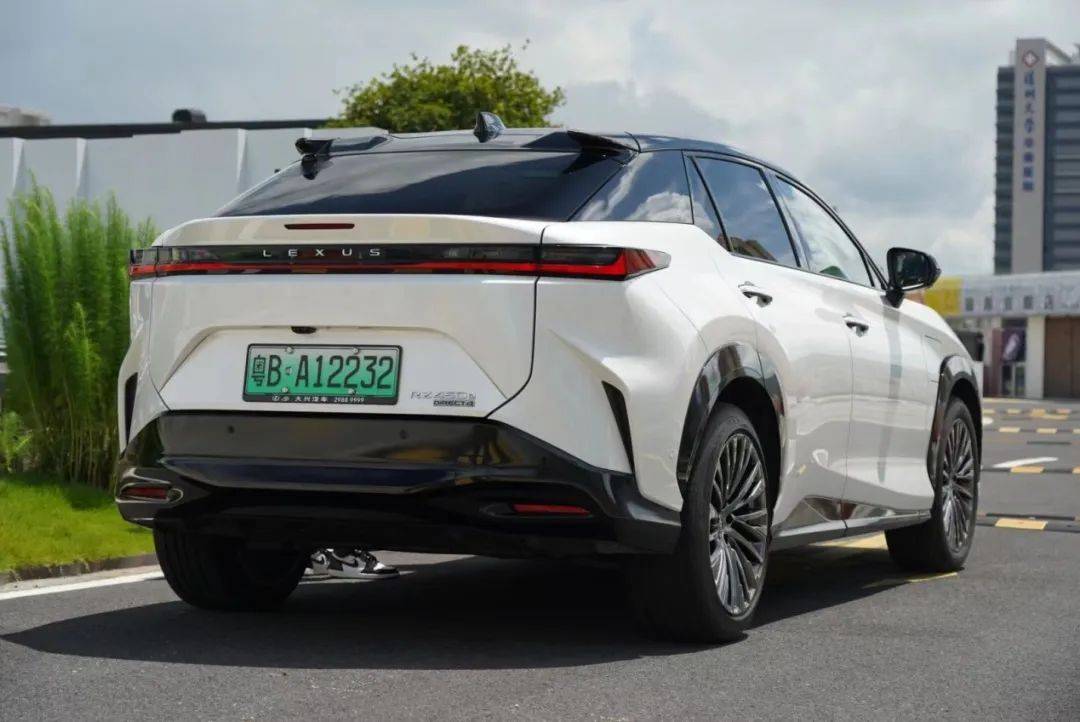 试驾雷克萨斯RZ，这才是我们熟悉的豪华车的味道_搜狐汽车_搜狐网