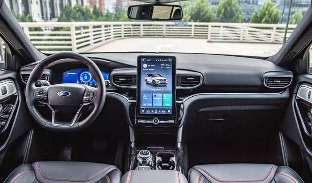 长近5米1宽2米，标配10AT＋276马力，放倒后排就是双人床，真霸气_搜狐汽车_搜狐网