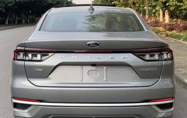 福特全新丐版蒙迪欧曝光，雅阁同级，1.5T＋8AT＋双联屏，或售13万_搜狐汽车_搜狐网