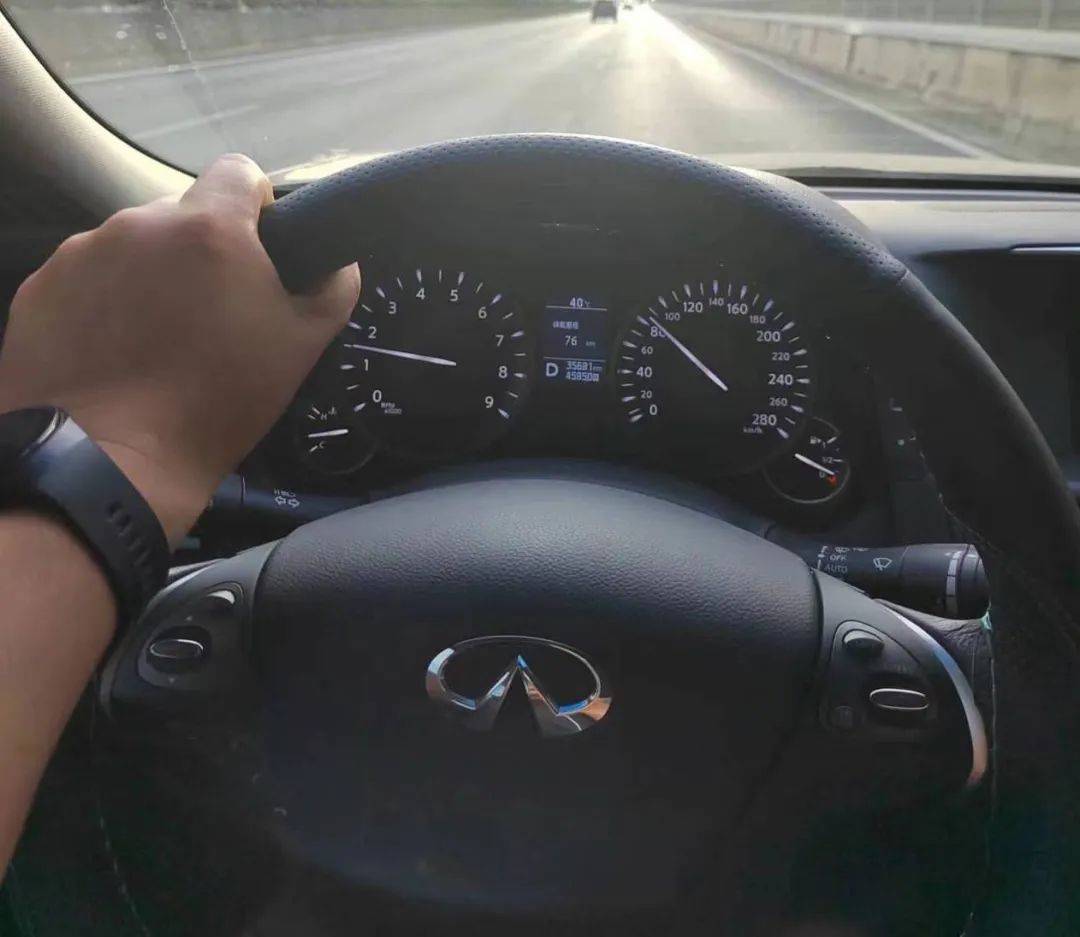 可遇不可求，17万多即可入手的英菲尼迪Q70L，你喜欢吗？_搜狐汽车_搜狐网