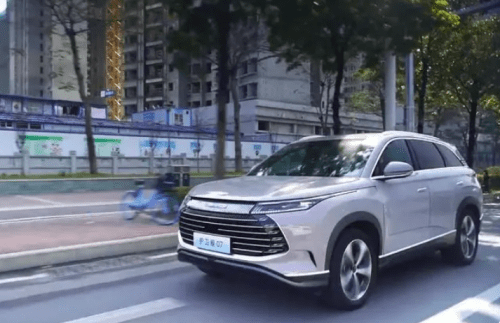 新摩卡DHT-PHEV PK护卫舰07，“一步到位”的混动SUV天花板就是出众_搜狐汽车_搜狐网