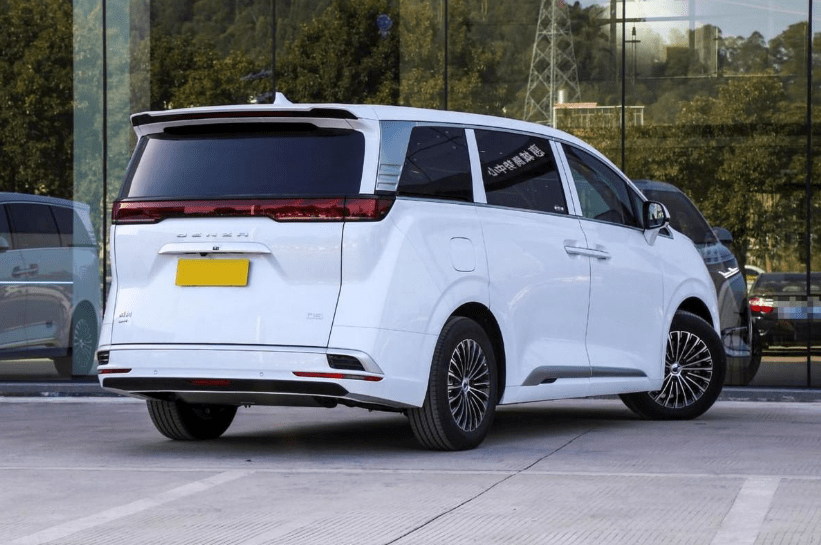 岚图梦想家PK腾势D9，谁才是新能源MPV市场的老大_搜狐汽车_搜狐网