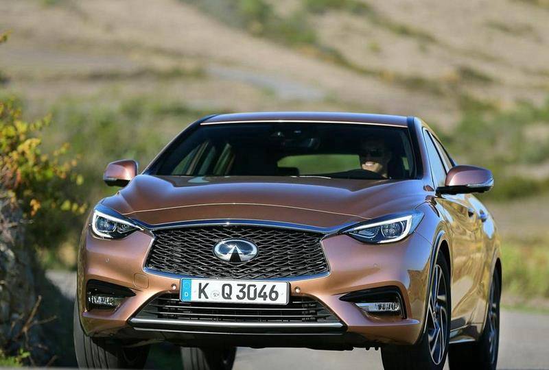 和GLA直接竞争，高颜值英菲尼迪QX30，内饰有待升级_搜狐汽车_搜狐网