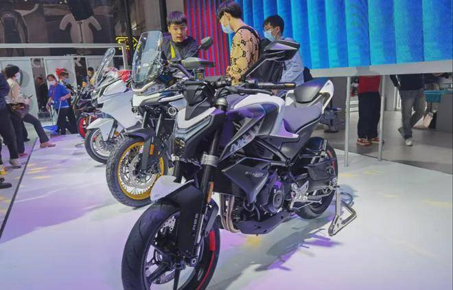 或售28580元，双缸水冷动力，春风450NK将于近期上市_搜狐汽车_搜狐网