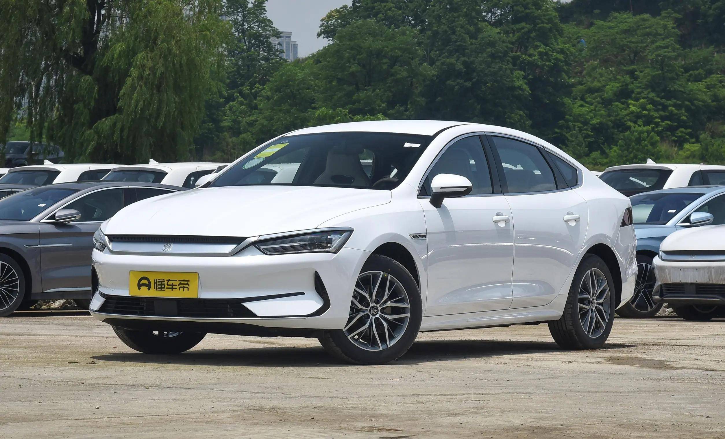 实拍评测丨续航420公里，售12.98万，秦PLUS EV到底怎么样？_搜狐汽车_搜狐网