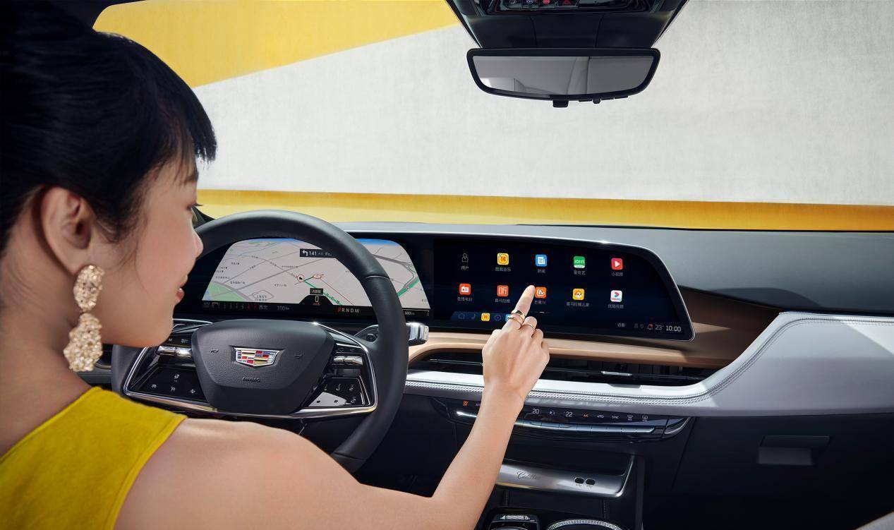 探店凯迪拉克GT4：1.5T更热销，下订优惠2万，最快半个月提车_搜狐汽车_搜狐网