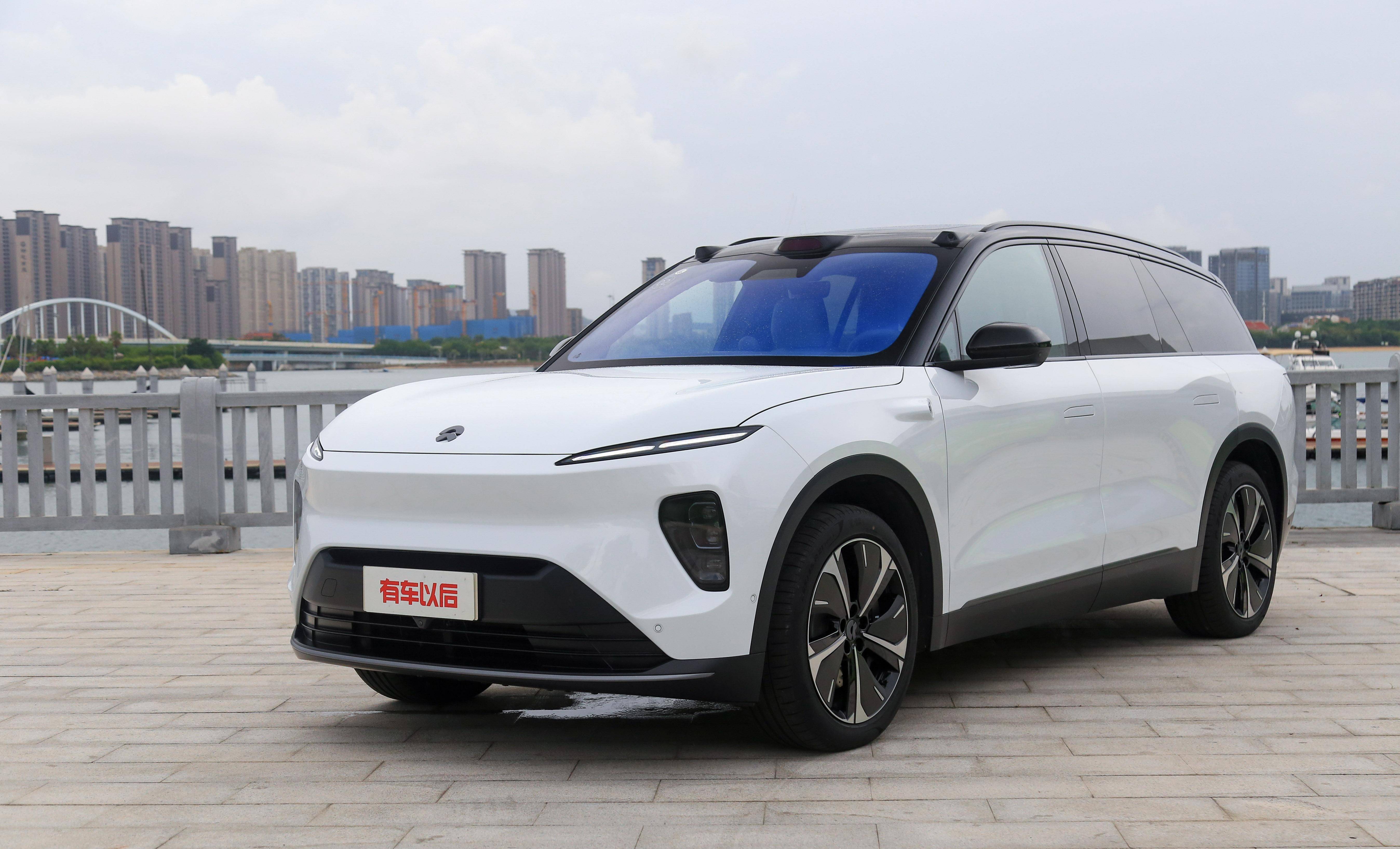 实拍全新蔚来ES8：简约但豪华，纯电旗舰SUV标杆？_搜狐汽车_搜狐网