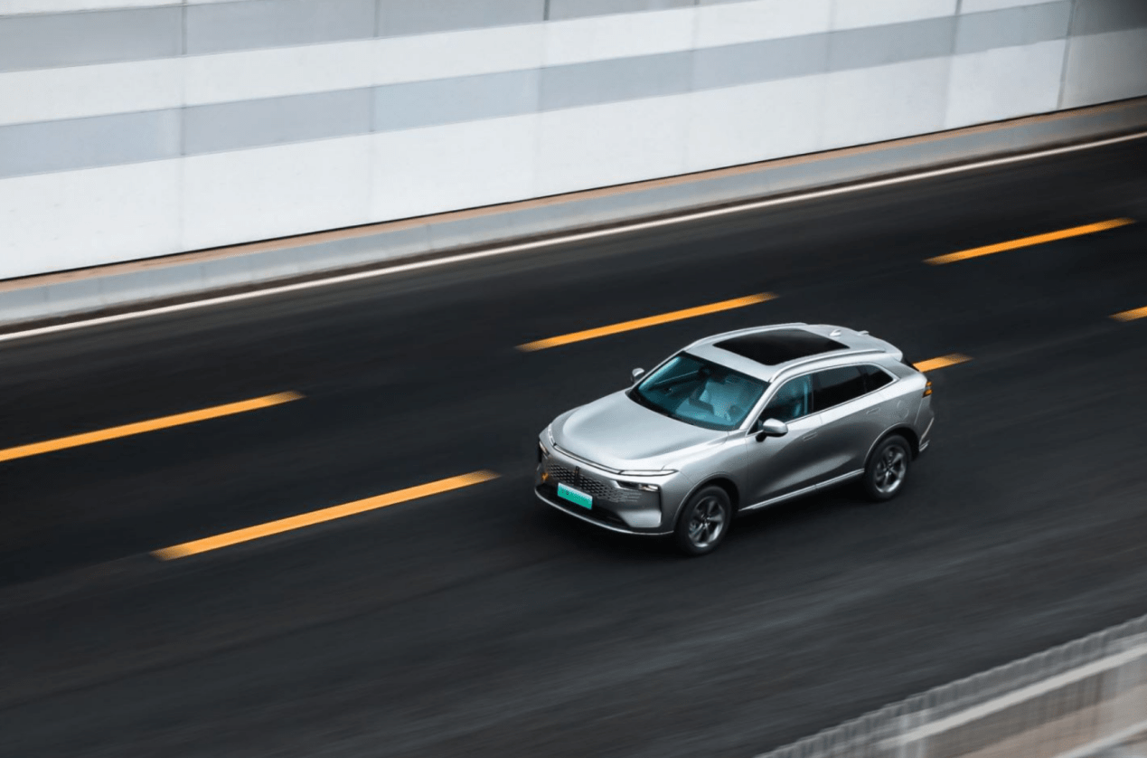 新摩卡DHT-PHEV PK护卫舰07，告诉你什么叫“卷”到没朋友！_搜狐汽车_搜狐网