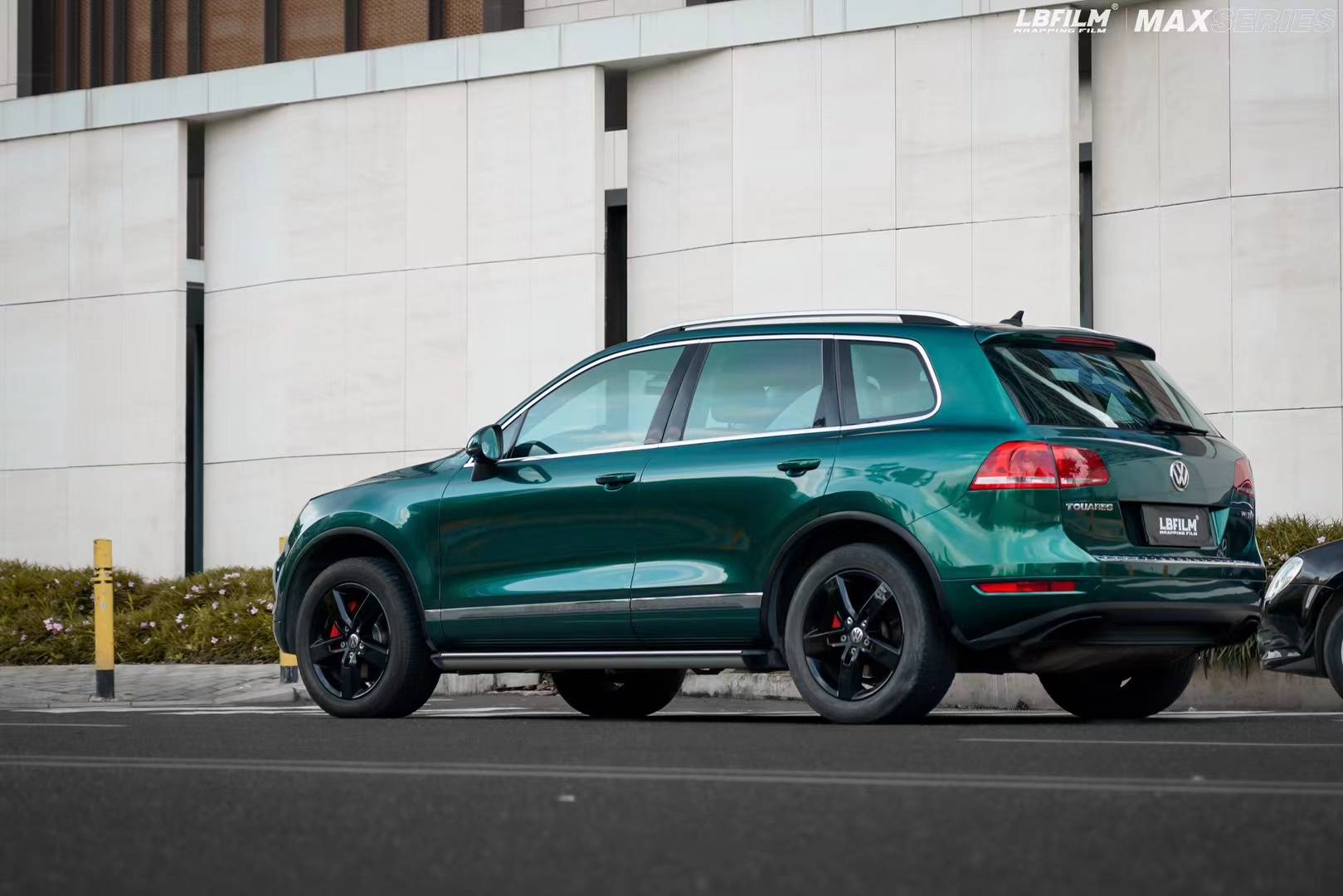 大众途锐LB改色膜PET皇家绿，更具有高级感和尊贵气质_搜狐汽车_搜狐网