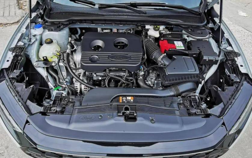 新款蒙迪欧实车曝光，造型动感，标配8AT，1.5T版本或15万以内？_搜狐汽车_搜狐网