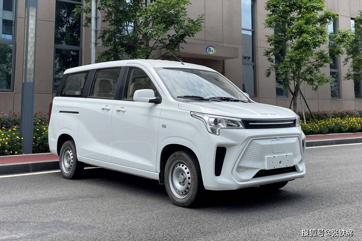 东风风光E380新车型曝光，两种前脸，侧滑门，5/7/8座布局_搜狐汽车_搜狐网