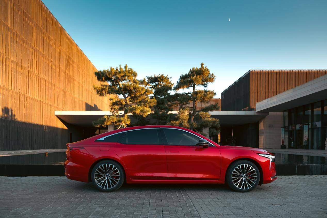 穿透时间的魅力，奔腾B70成就10万级2.0T家轿最优解_搜狐汽车_搜狐网