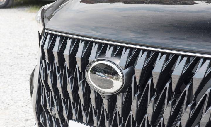 全系标配8155芯片，起售18.68万元，新款传祺GS8来袭_搜狐汽车_搜狐网