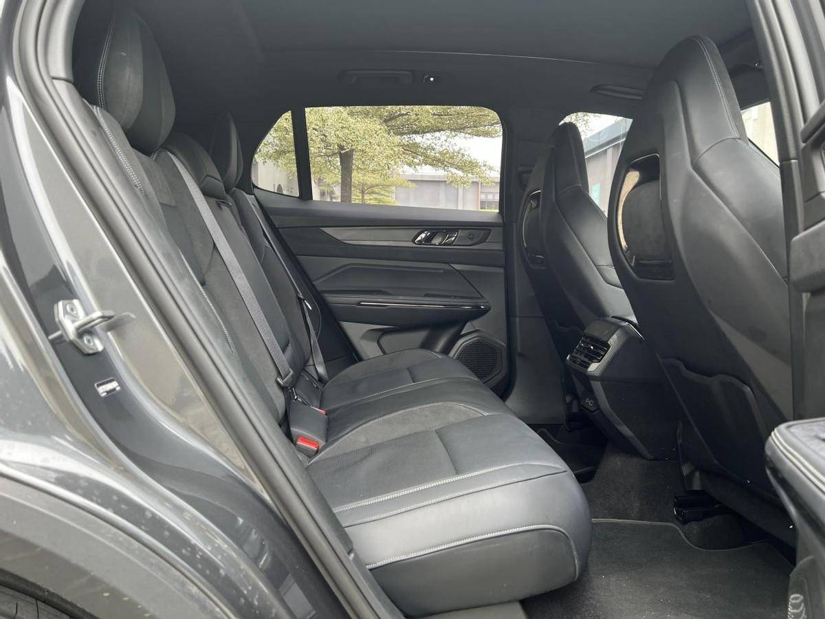 紧凑型SUV中最好开的油混？试驾领克01 EM-F_搜狐汽车_搜狐网