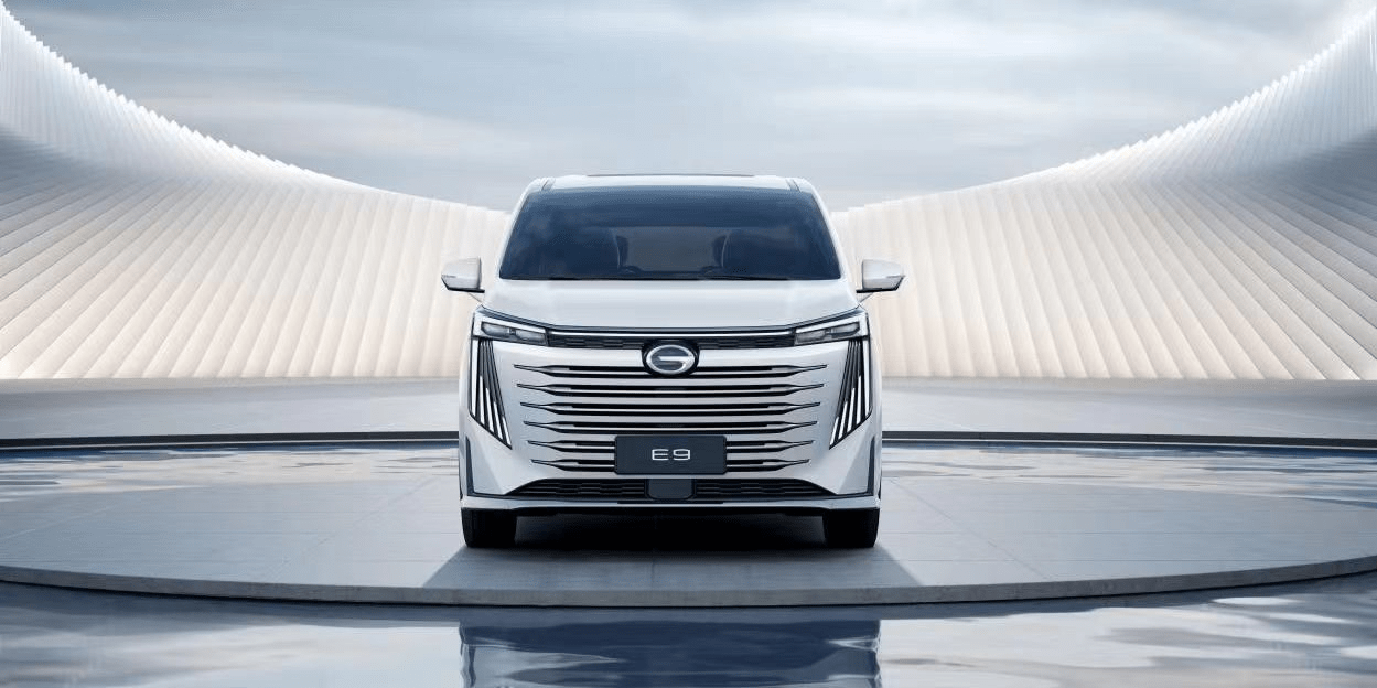 新能源MPV传祺E9，2.0T动力，30万预算值不值得买？_搜狐汽车_搜狐网