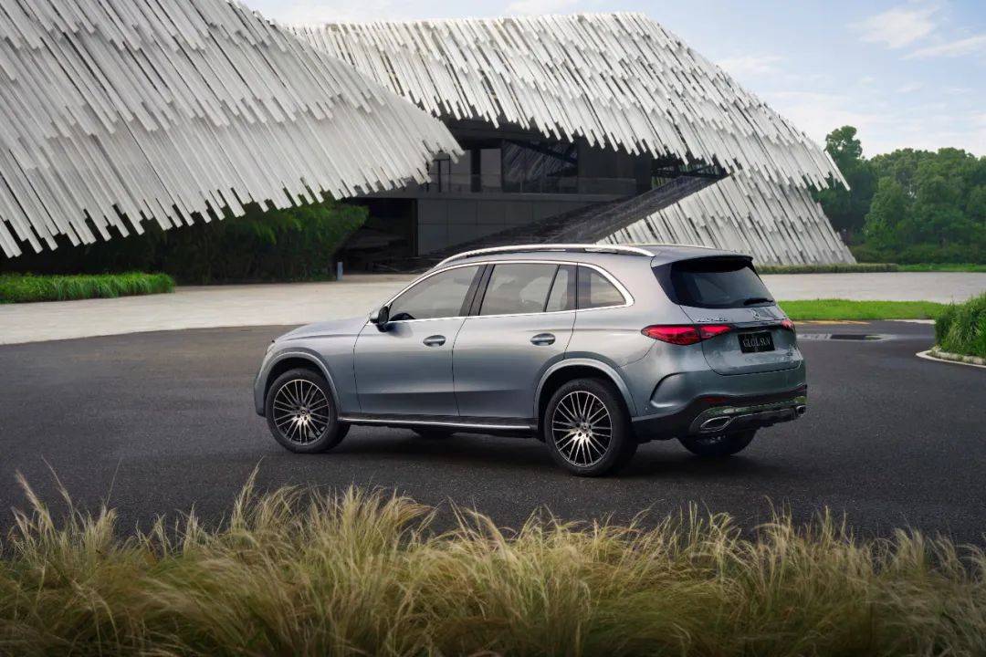 全新梅赛德斯-奔驰长轴距GLC SUV：你变了，但又没变_搜狐汽车_搜狐网