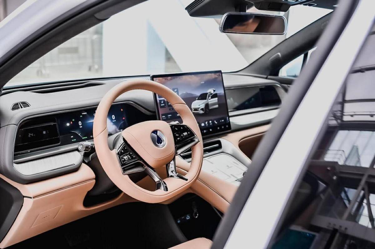 留给BBA时间不多了，全球首款猎跑SUV腾势N7上市，售价30.18万起_搜狐汽车_搜狐网