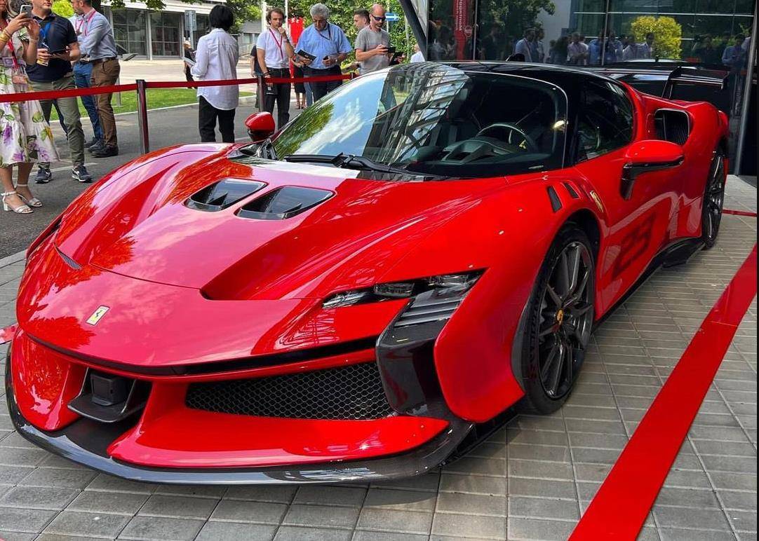 法拉利SF90 XX街道版，赛道化的法拉利街车，空气下压力640kg_搜狐汽车_搜狐网