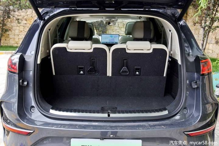 比亚迪腾势N8实车曝光，5/6/7座可选，网友：精装唐！_搜狐汽车_搜狐网