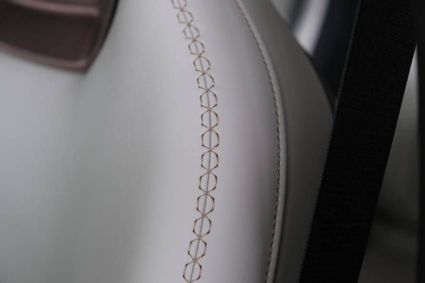 探店领克08EM-P，综合续航1400km，搭载魅族车机系统有惊喜_搜狐汽车_搜狐网