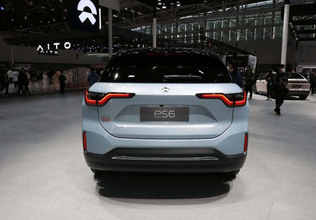 看啥理想L7！ 租电版29.8万，性价比提升，新ES6才是BBA置换首选？_搜狐汽车_搜狐网