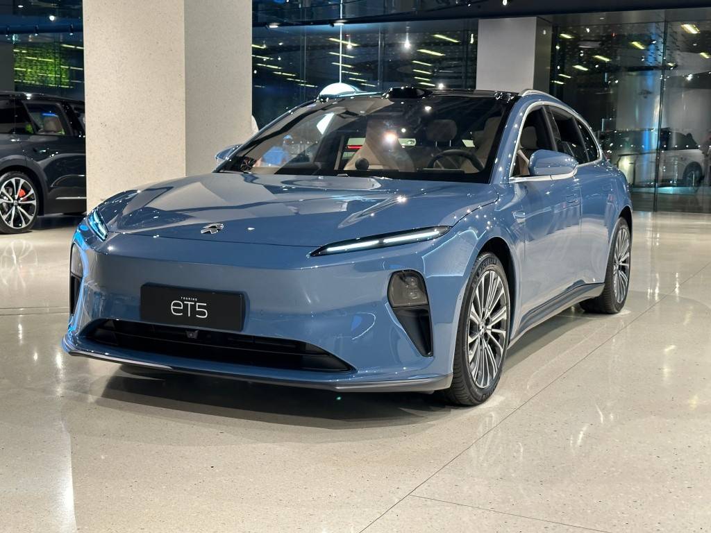 蔚来ET5T有未来的样子，Model Y如何应对？_搜狐汽车_搜狐网